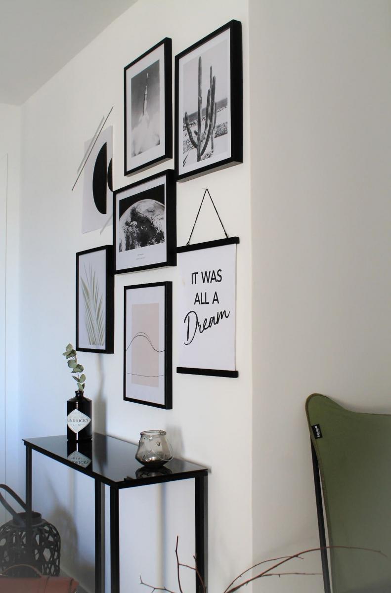 Créer un mur de cadres dans l'entrée - Atelier ML Déco | Décoratrice d ...